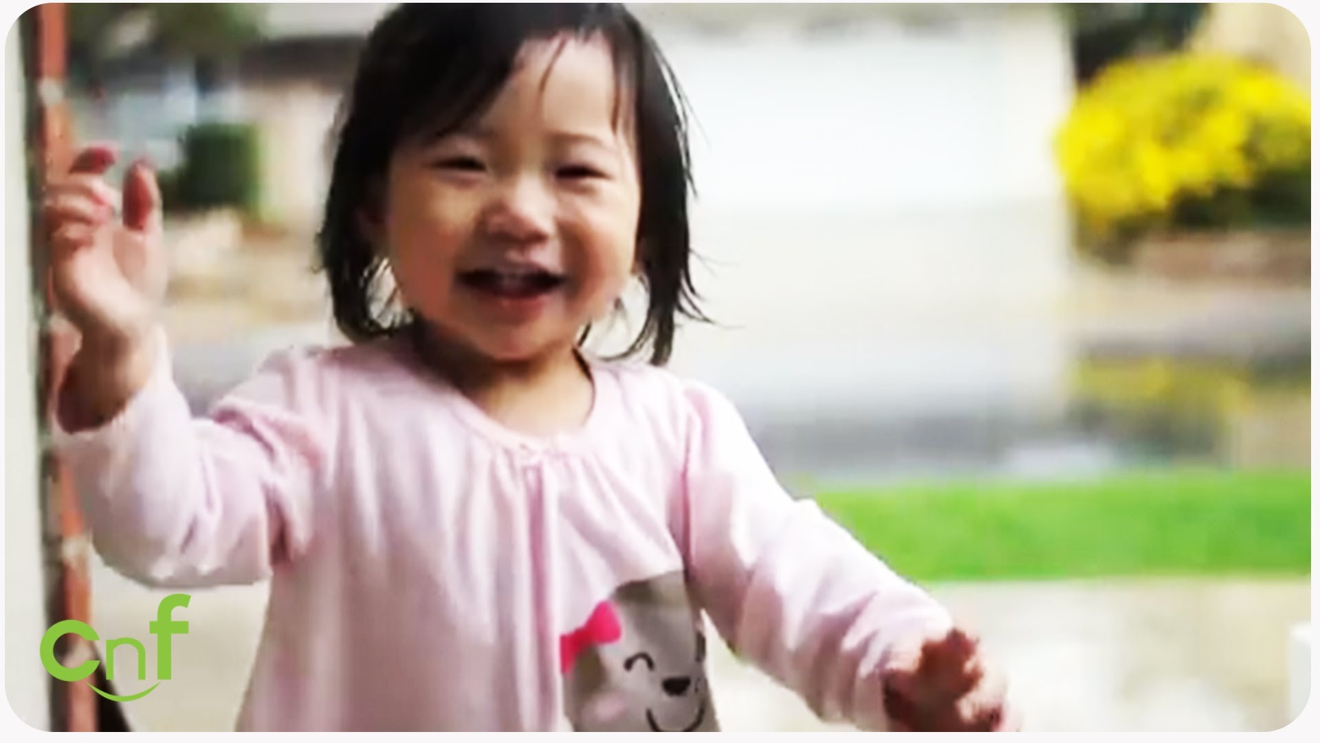 This Is What Happens When A Baby Experiences The Rain For The First Time